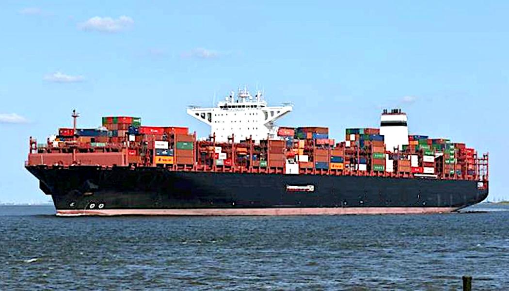 Största containerrederiet MSC undviker Suezkanalen efter attack ...